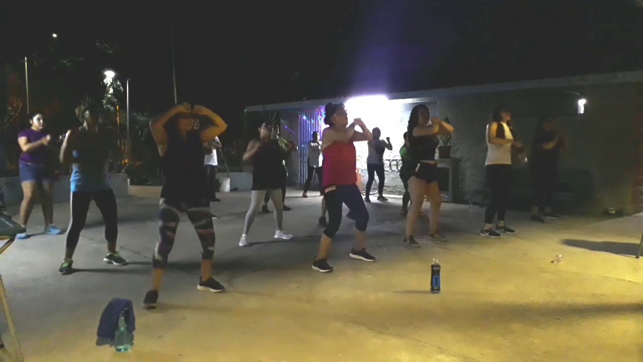 clase de zumba 2c Jueves 27 de Febrero 2020 Instructora Angelina Friz ...