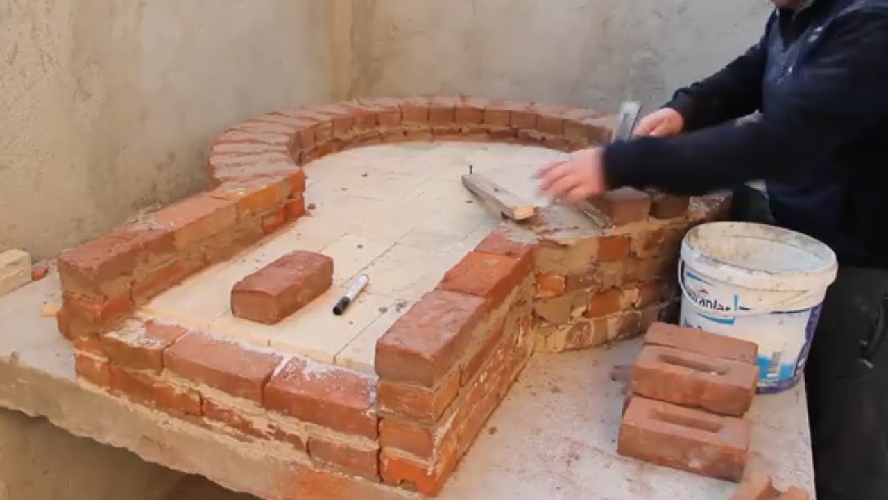 KARA FIRIN - TAŞ FIRIN - PİZZA FIRINI YAPIMI / FIRIN TUĞLASI ÖRÜLMESİ ...