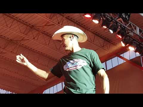Neal McCoy - Take A Knee My Ass  (live at the Big Butler Fair)