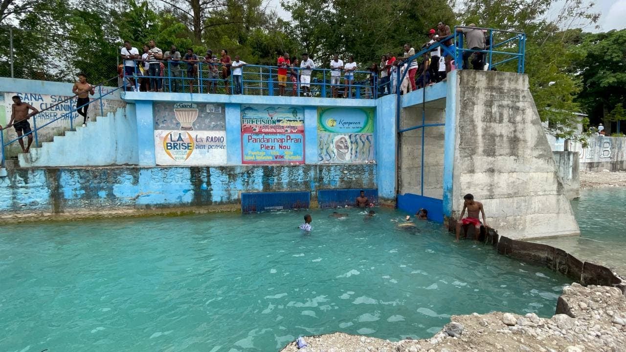 Me sa tranbleman tè fè Camp-Perrin, sa se La prise, on ti kote anpil ...