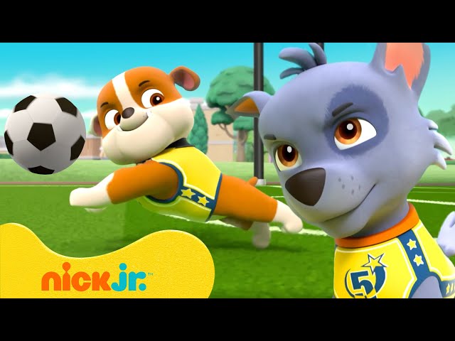 PAW Patrol Best Football Rescues! ⚽️ 10 Minute Compilation | Nick Jr ...