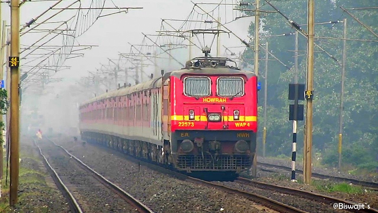 EPIC Day | HWH WAP 4 with Howrah RAJDHANI attacks @130 kmph & skips ...