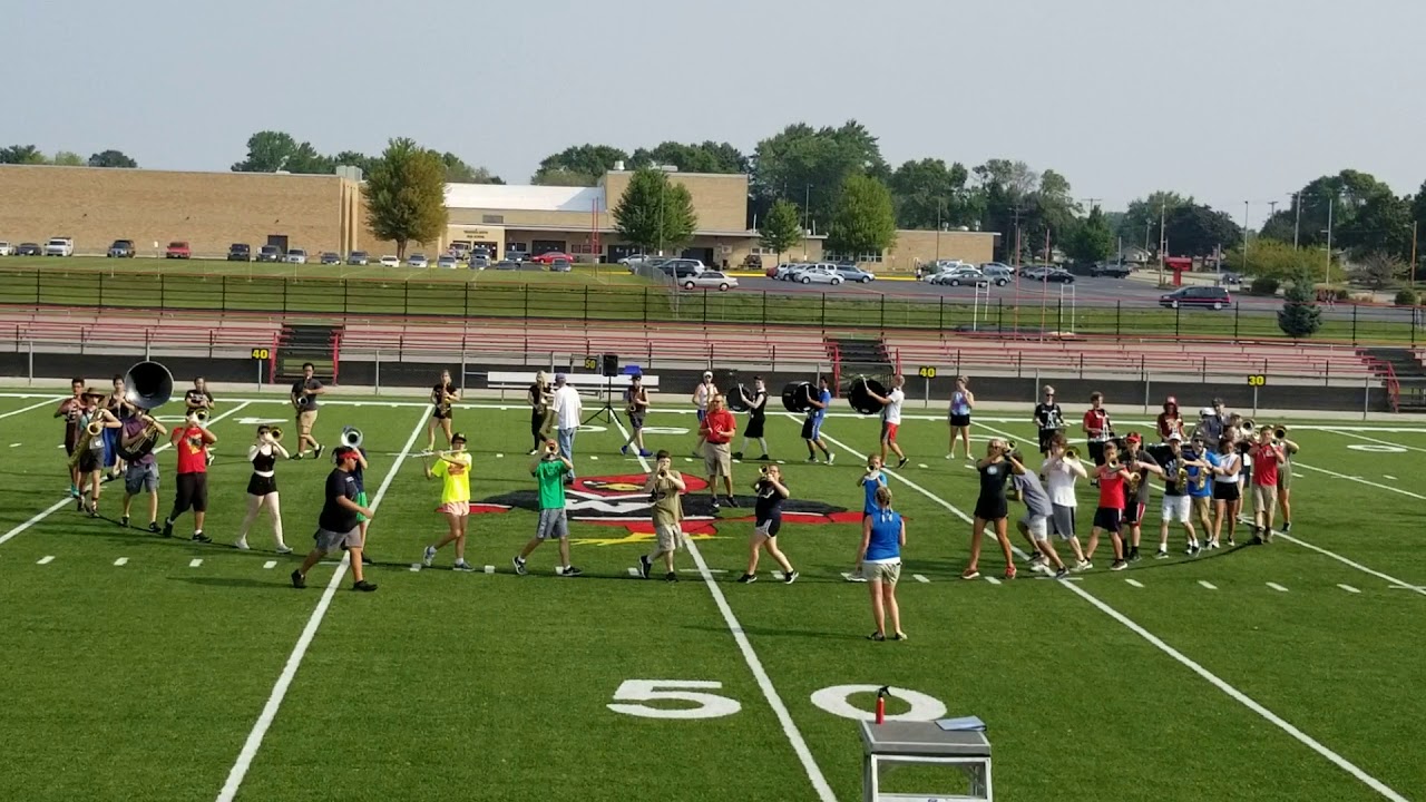 Marching Fundamentals- marching in a circle - YouTube