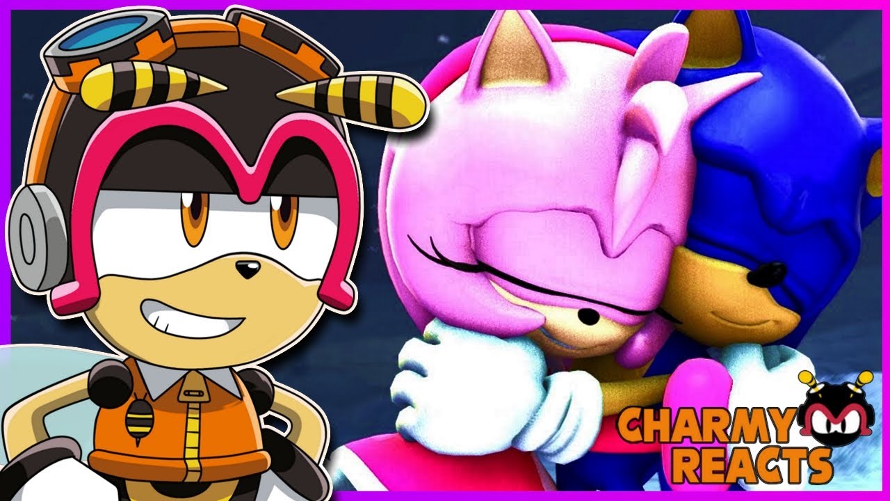 Sonic LOVES Amy?! - Charmy Reacts to Amy's Christmas Gift - YouTube