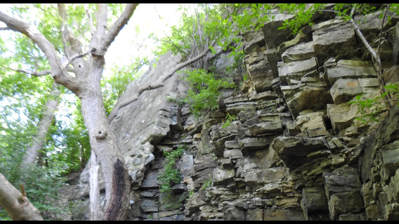 Secret HIDDEN Stone Wall Remains behind Rideau Canal in Ottawa - YouTube