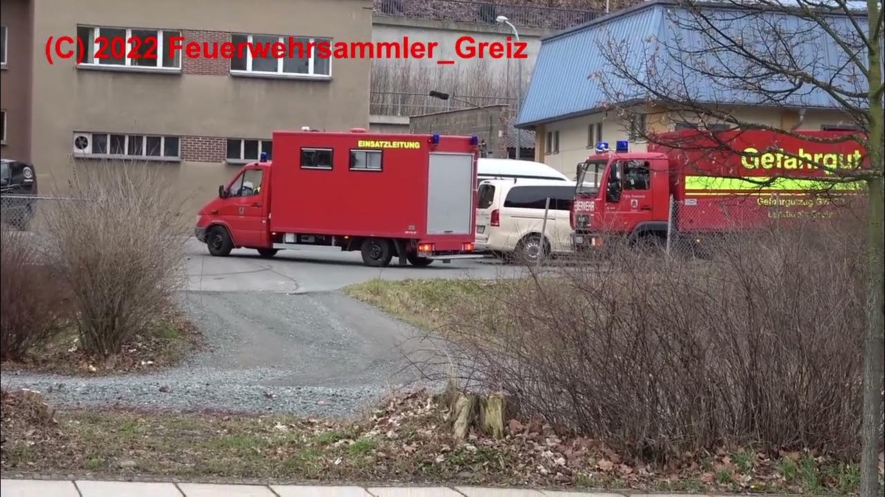 RTW 1 + NEF 1 Rettungsambulanz Greiz GmbH + FüKw + GW-G 3 Feuerwehr Greiz - YouTube