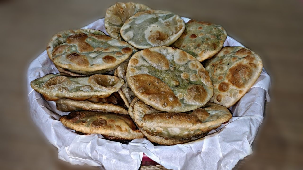 Koraishutir Kochuri Recipe–Green Peas-Hing Kachori–Motorshutir Kochuri ...