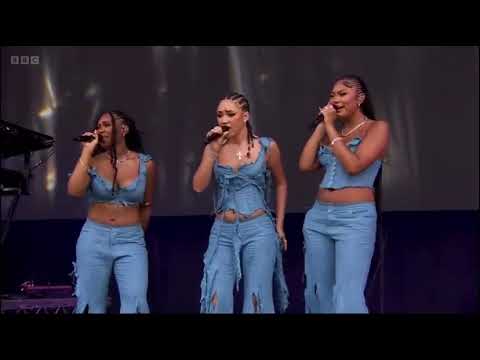 FLO performing Losing You at BBC’s Big Weekend - YouTube