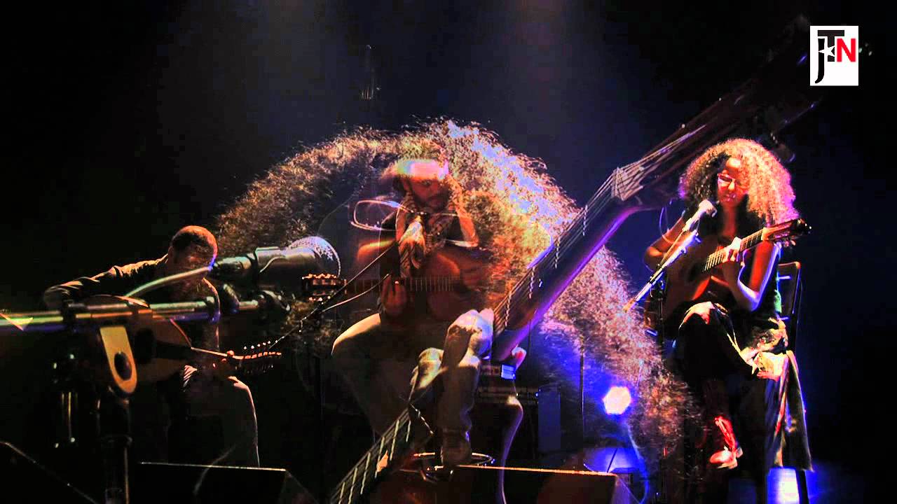 Labess (live) by Neyssatou (Badiaa Bouhrizi) with Nedjim Bouizzoul ...