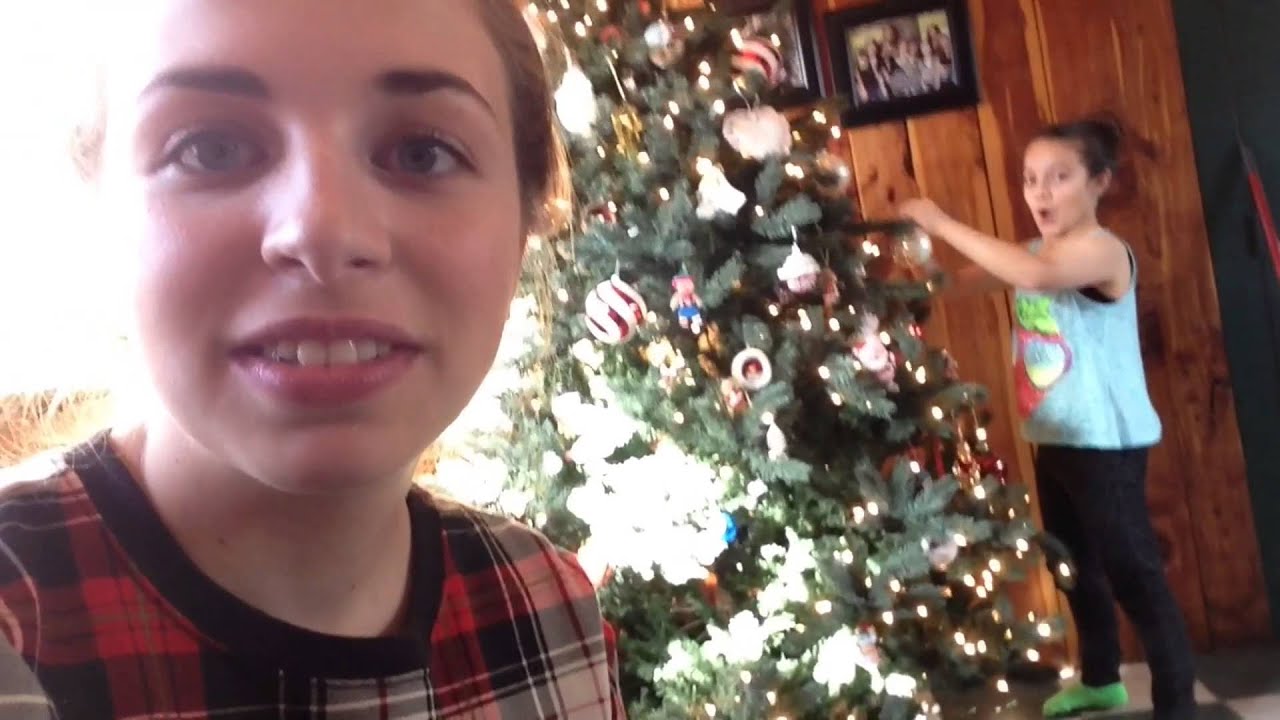 VLOGCEMBER DAY 6 2014!- decorating Granny's Christmas tree, lazy day ...