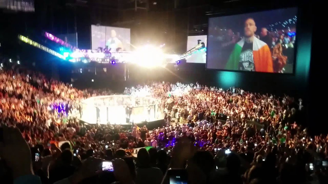 UFC Dublin Conor McGregor Entrance - YouTube