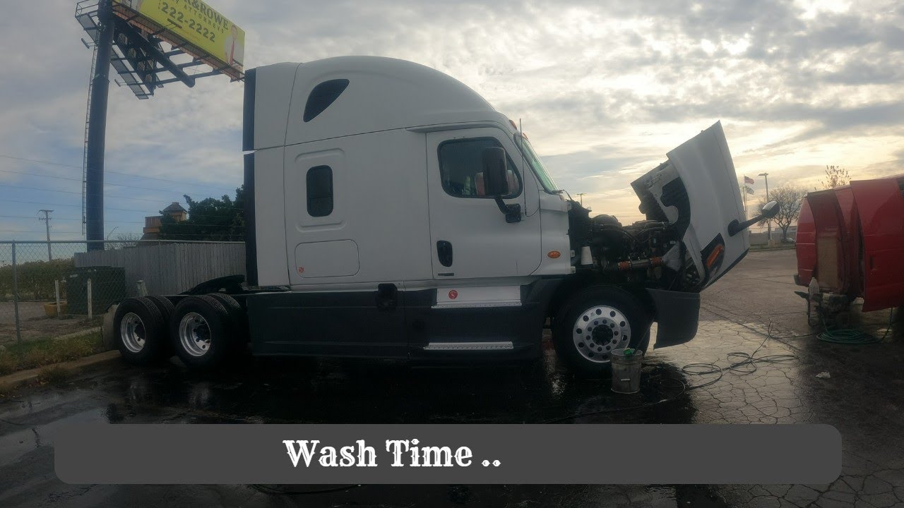 Semi Truck Wash - YouTube