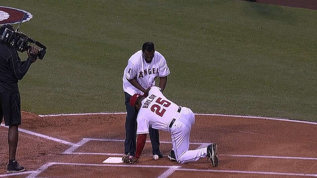 Baylor hurt during Vlad's first pitch - YouTube