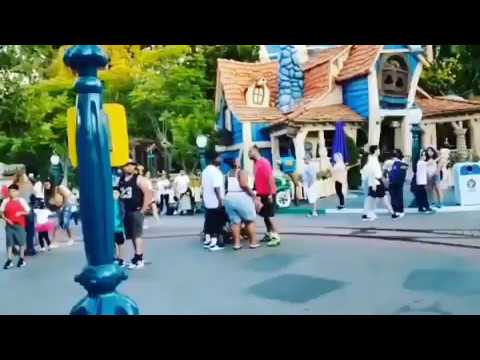 Toontown Disneyland FIGHT 7/6/2019 - YouTube