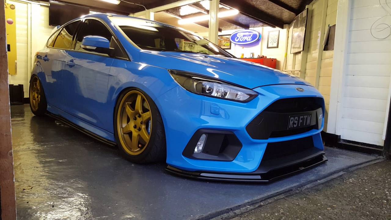 Ford focus RS mk3 on air ride - YouTube