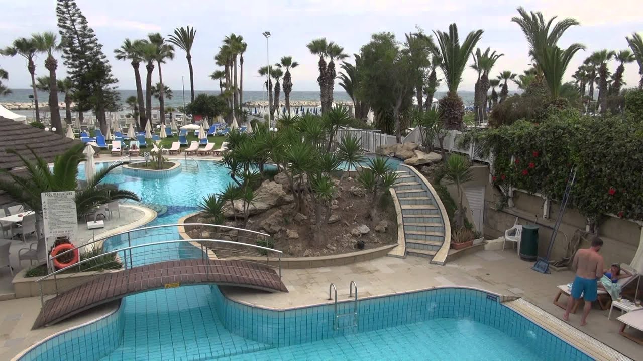 HOTEL GOLDEN BAY LARNACA - YouTube