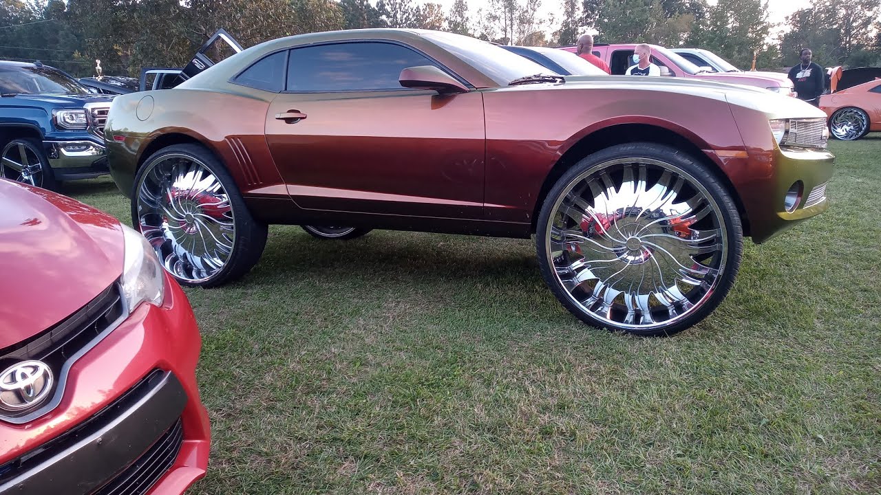 Camaro on 32s Starr Rims - YouTube