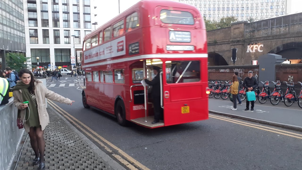 Londoner Buses - RM Bus - RML887 - on Route A - leaves Waterloo Station ...