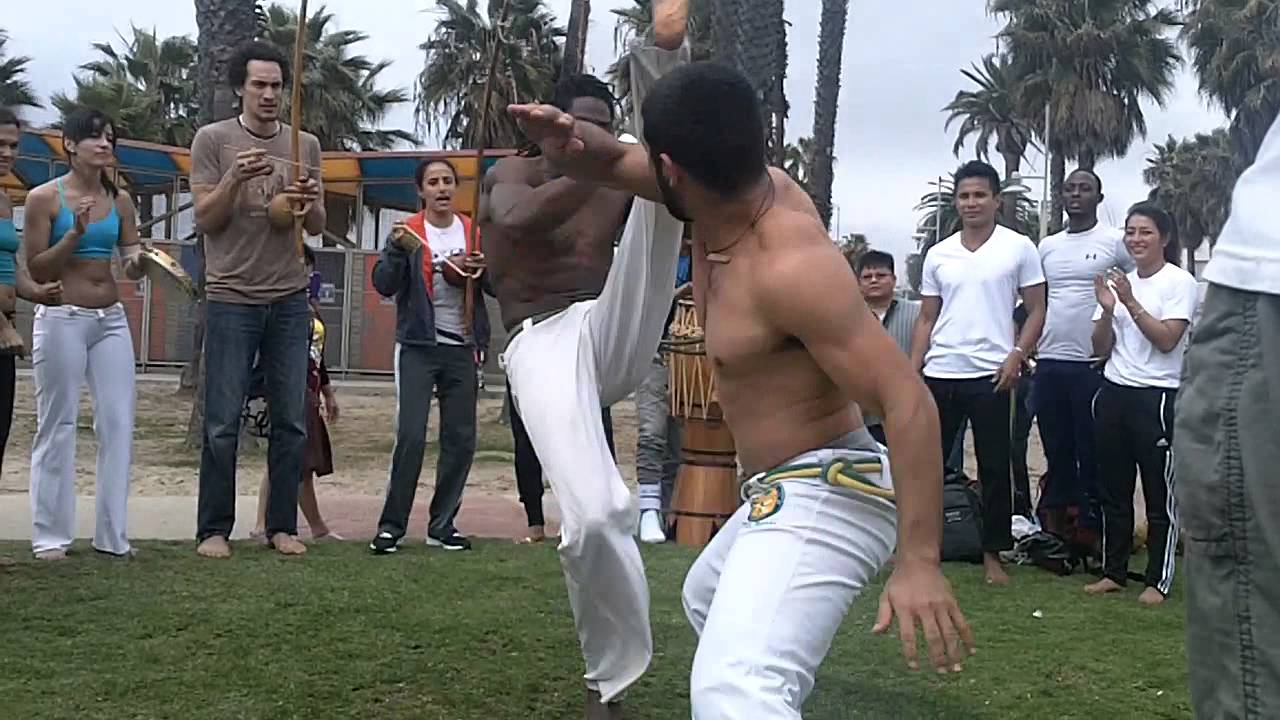 Capaweta In Santa Monica - YouTube