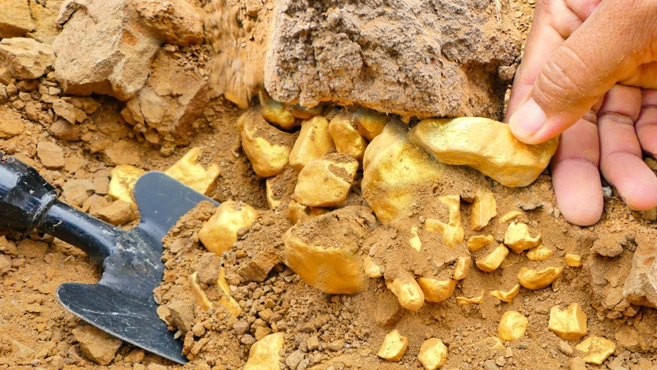 Best Finding Gold Nugget! Digging For Treasure at the Mountain by Gold ...