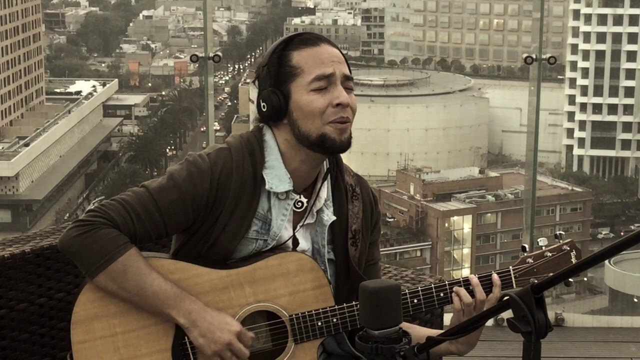 Rodrigo Rojas - Pétalos acústica - YouTube