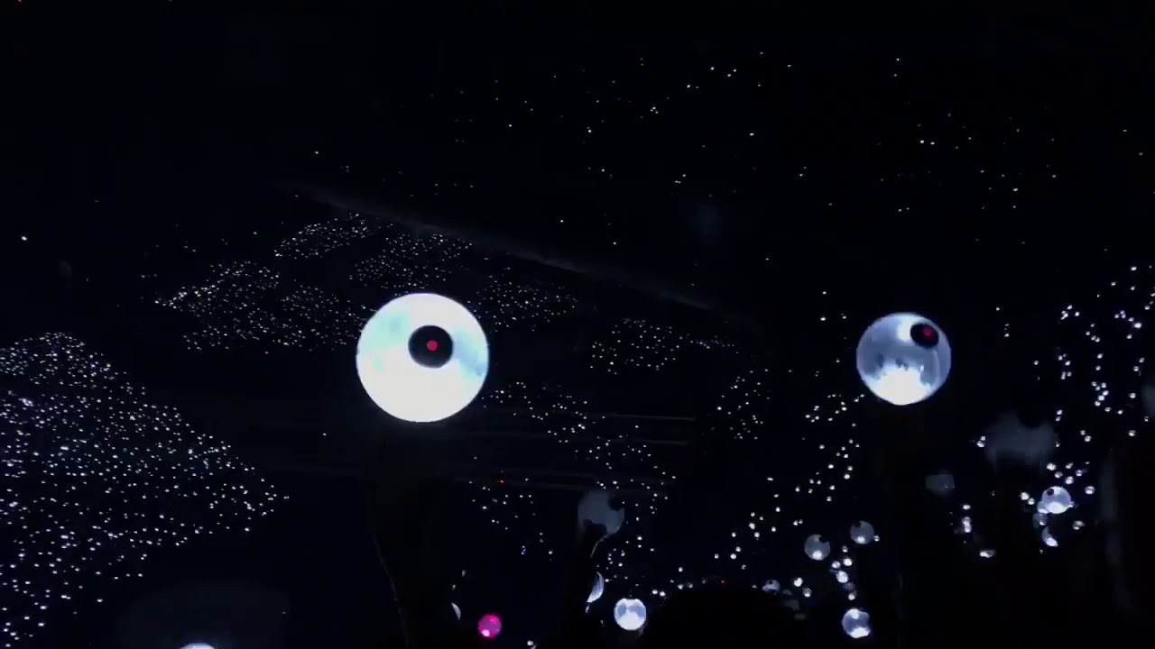 171209 ARMYs Do the Army Bomb Wave! (Wings Tour Final Day 2) - YouTube