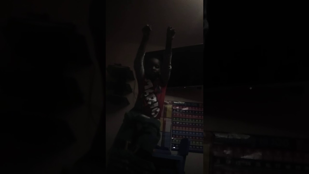 How To Body Roll And Dance Moves - YouTube