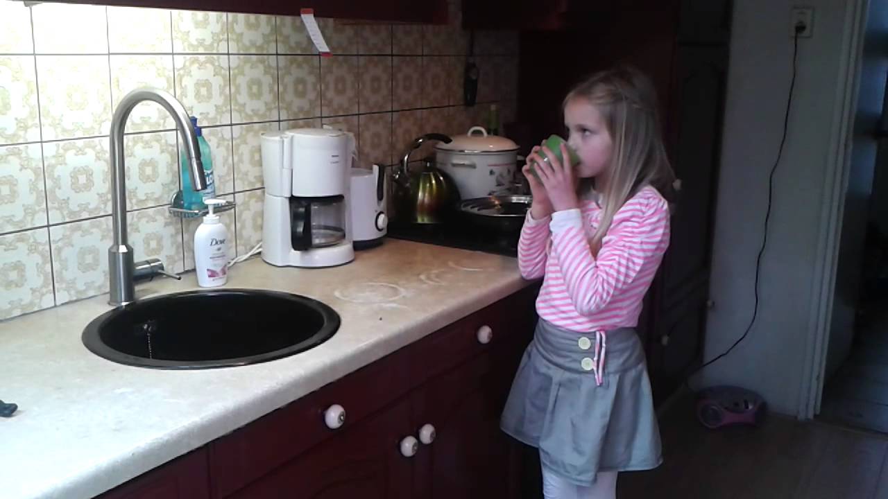 How to learn the rolling "R" - YouTube