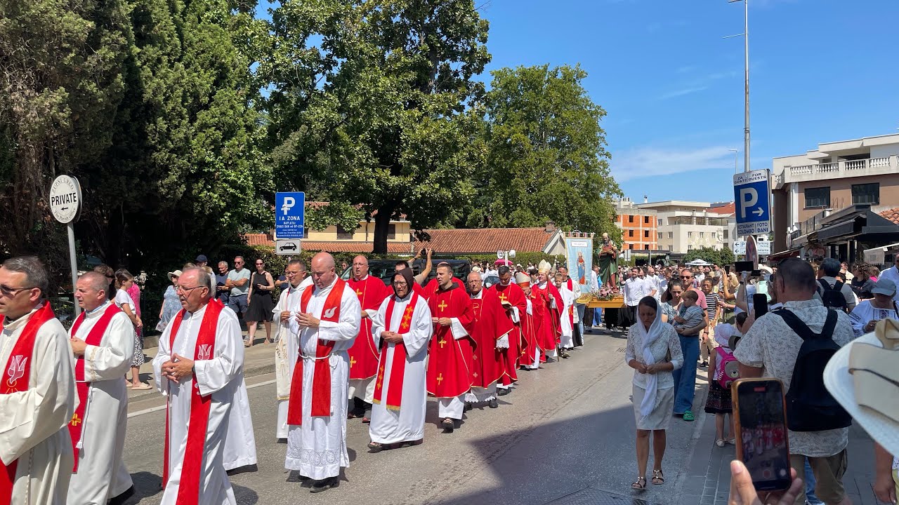 WOW ! Amazing Feast of Saint James Procession in Medjugorje with the ...