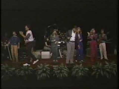 The Cruse Family Live Perfoming Class Reuion 1985 - YouTube