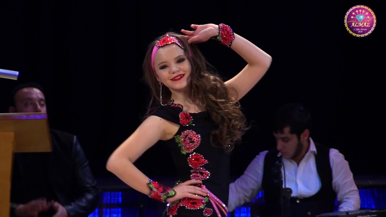 Anna Naprienko - BALADI & TABLA SOLO ~ ALMAZ FESTIVAL 2019! - YouTube