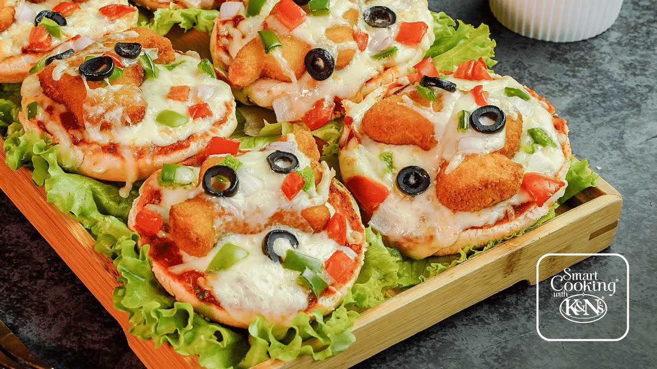 Fun Nuggets Bun Pizza - YouTube