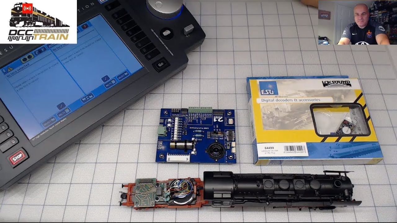 DCCTRAIN Live repair HO Marklin BR44 steam locomotive Loksound decoder ...