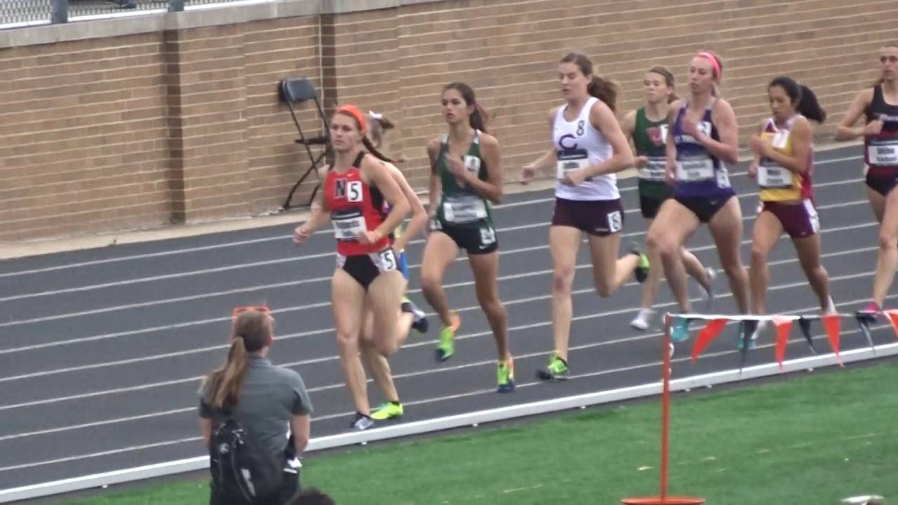 EMILY RICHARDS WINS THE 800!! - YouTube