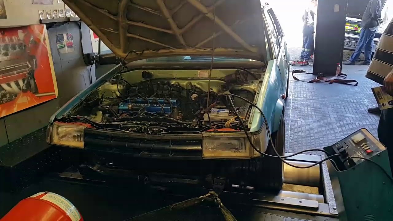 Toyota 1600 4age twin cam in for a carburetor tune from R650 first ...