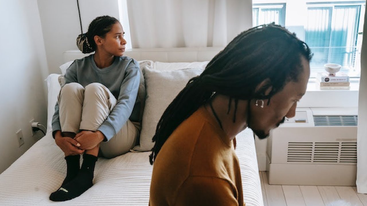 Icyo Impuguke Zivuga Ku Mpamvu Zitera Bamwe Mu Bashakanye Guhagarika Gukora Sex Nyuma Yigihe
