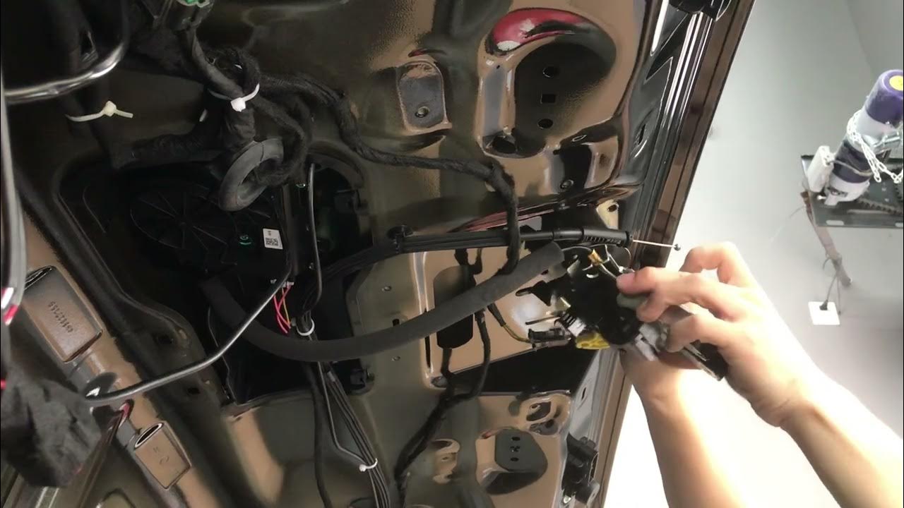 Audi A6 C8 2019-2022 how to install electric tailgate - YouTube