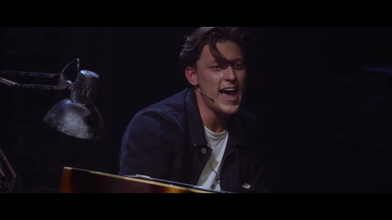 One Song Glory - Tom Francis / RENT - YouTube