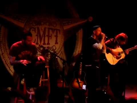 Corey Taylor & Jim Root - Vermillion, Pt. 2 live acoustic Orlando - YouTube