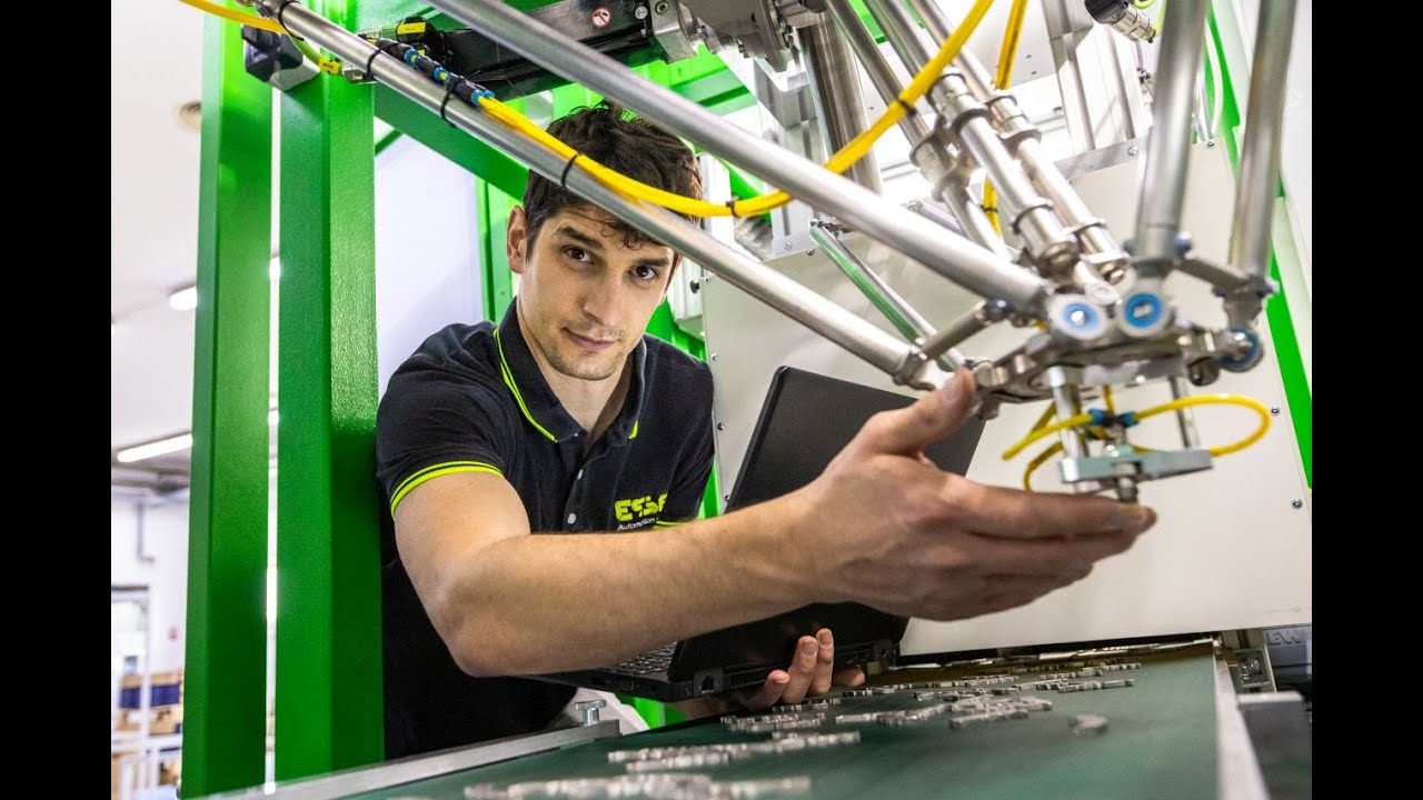 Schneider Electric – PacDrive 3 | 2 Delta roboty pro zakládání při ...