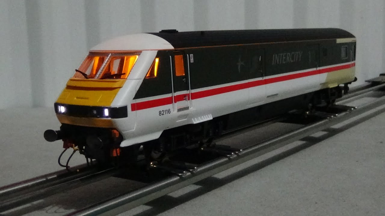 Hornby R4996 | Mk3 DVT | BR Intercity Swallow 82116 | OO Gauge | Model ...