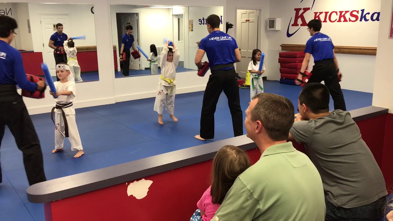 Ben sword karate - YouTube