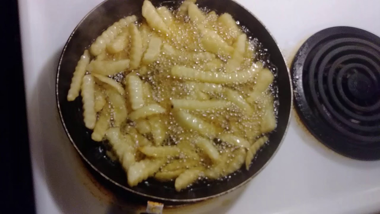 cooking fries late night show - YouTube