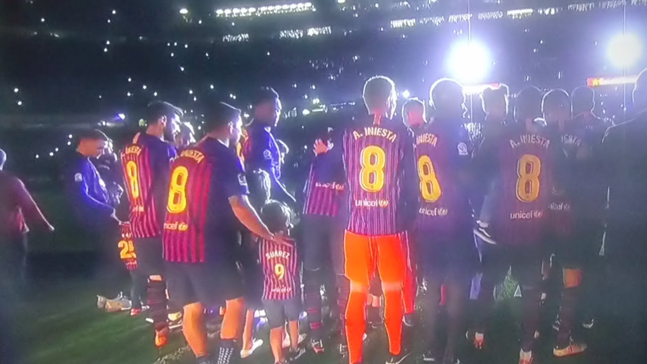 Andres Iniesta. FC Barcelona club offers perfect send off party ...