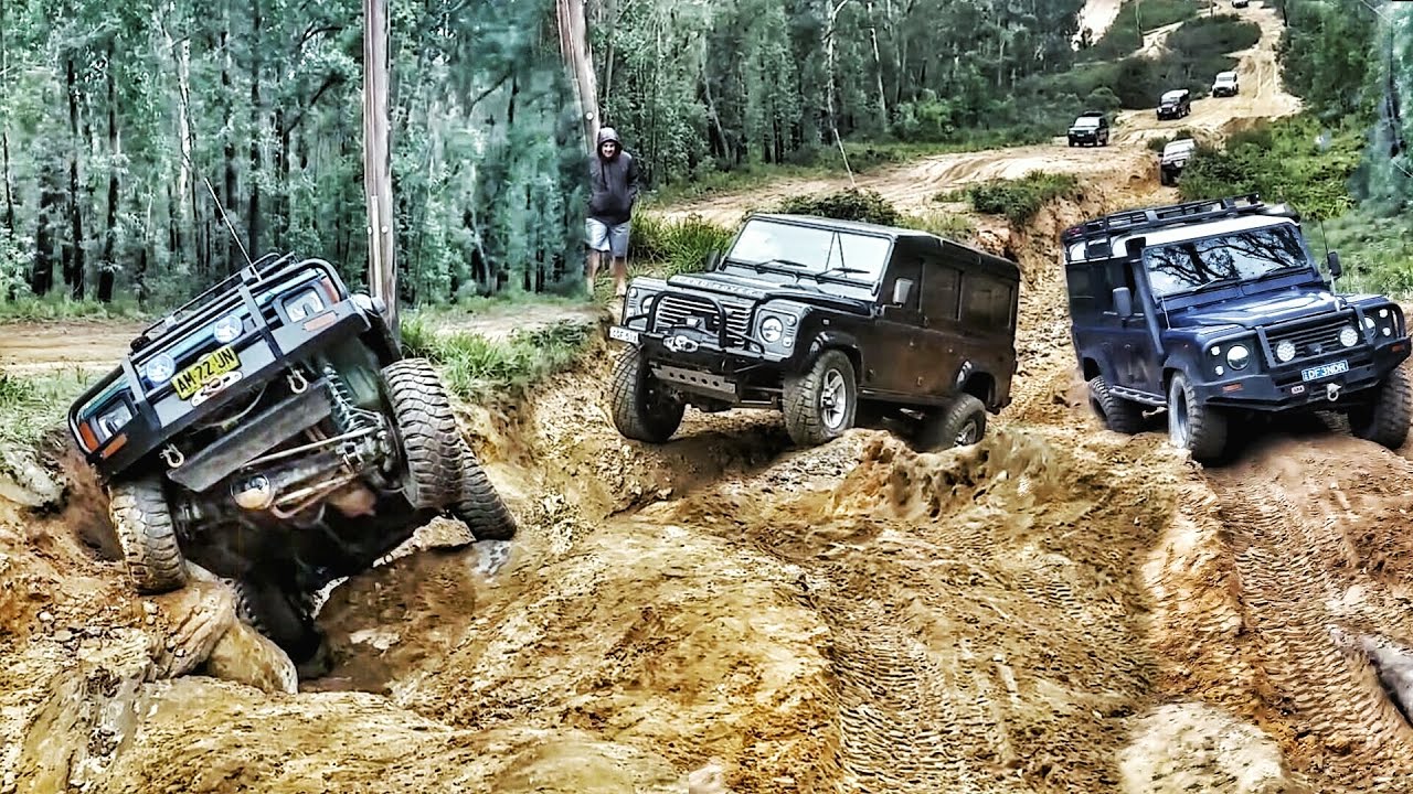 Land Rovers Off Road @ Wombat Holes Zig Zag 2017 - YouTube