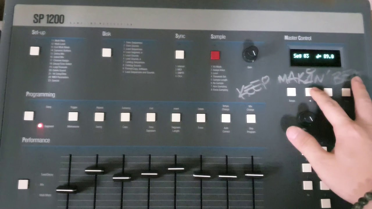 Sp1200 hiphop beat making -sorough- - YouTube