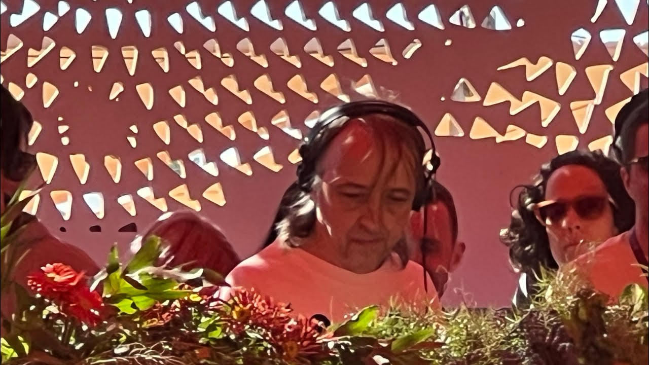 Zip (Thomas Franzmann) @ Sunwaves 32 (2024) P3 - YouTube