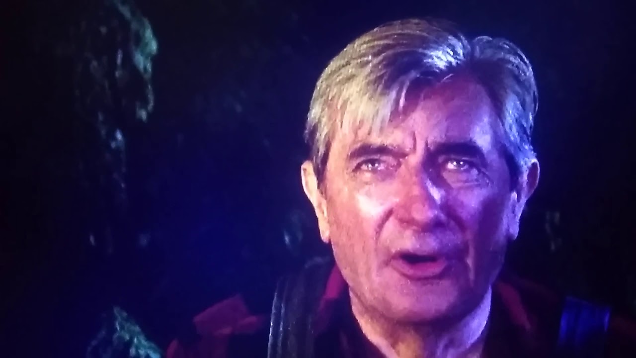 Killer Klowns from Outer Space 1988' Old man finds circus tent ufo ...