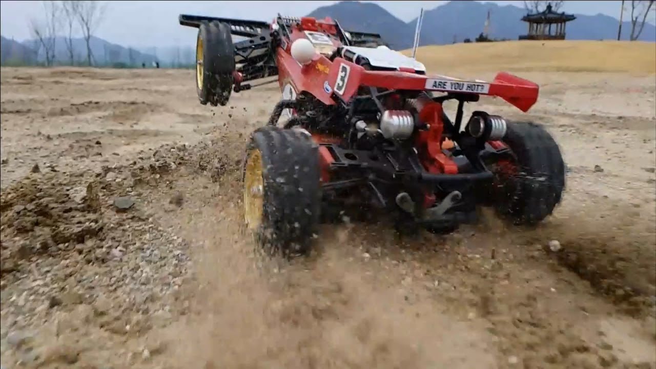 TAMIYA HotShot Brushless Motor Off-Road Bash - YouTube
