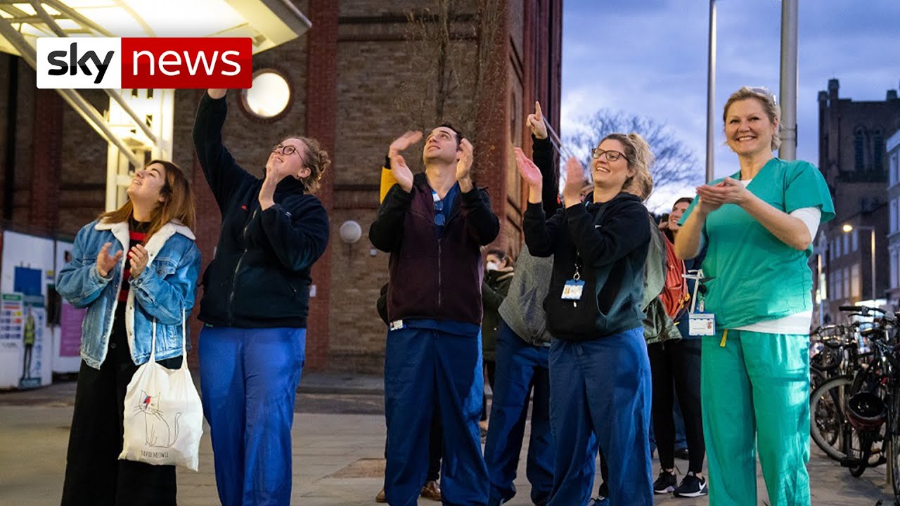 Watch as the UK claps for key workers across the country - YouTube